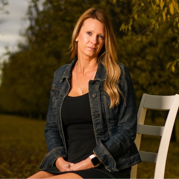 Lydia's Closet (@lydiadawn30) | Poshmark